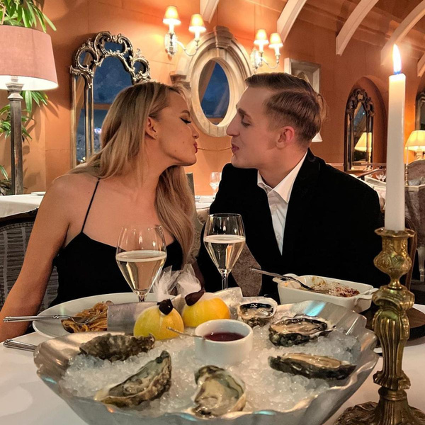 Измена, три предложения и удаление друг друга из соцсетей: ждать ли свадьбу Вали Karna.val и ...