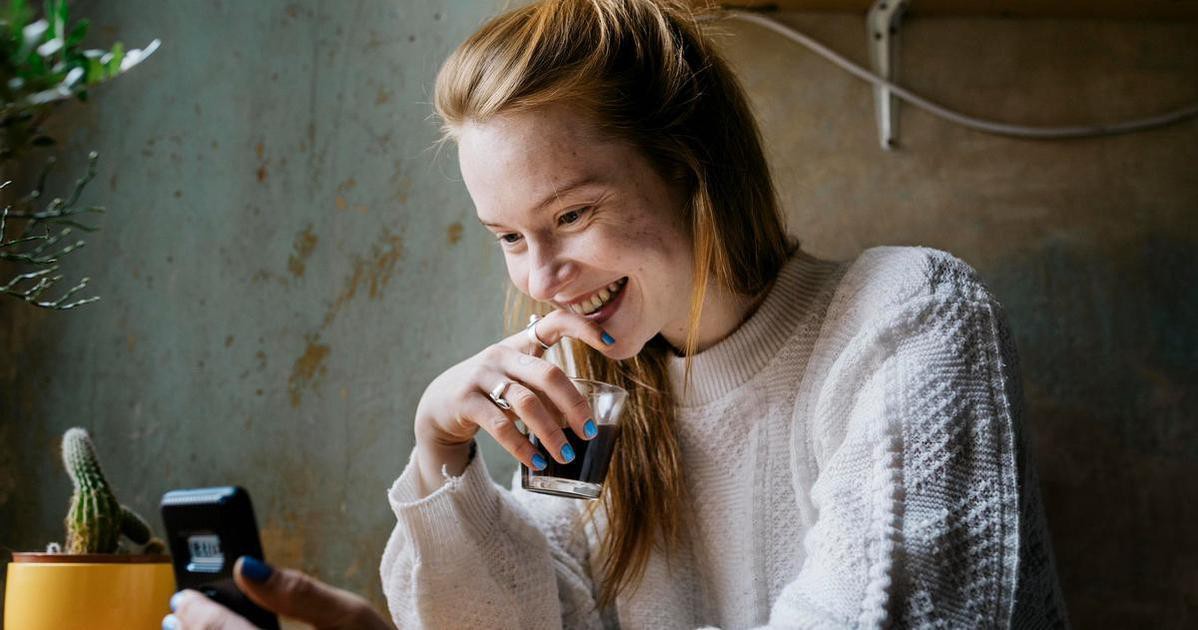 Гороскоп для Водолея на апрель 2023 | MARIECLAIRE