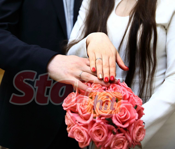 19-летняя Маша из «Ворониных» вышла замуж за отца будущего ребенка | STARHIT