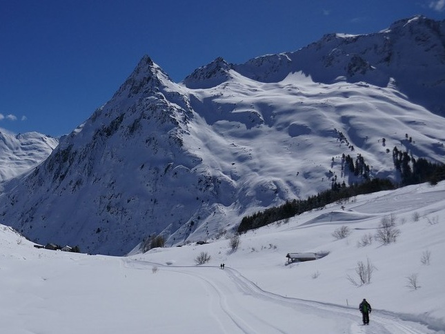 Страница 105 - Общество | STARHIT