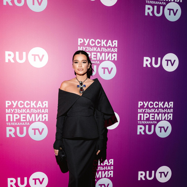 Ольга Серябкина рассказала о том, как к откровенным нарядам относится ее муж: итоги премии RU.TV ...